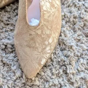 Sundance | Shoes | Sundance Fiore Leather Metallic Gold Floral Brocade ...